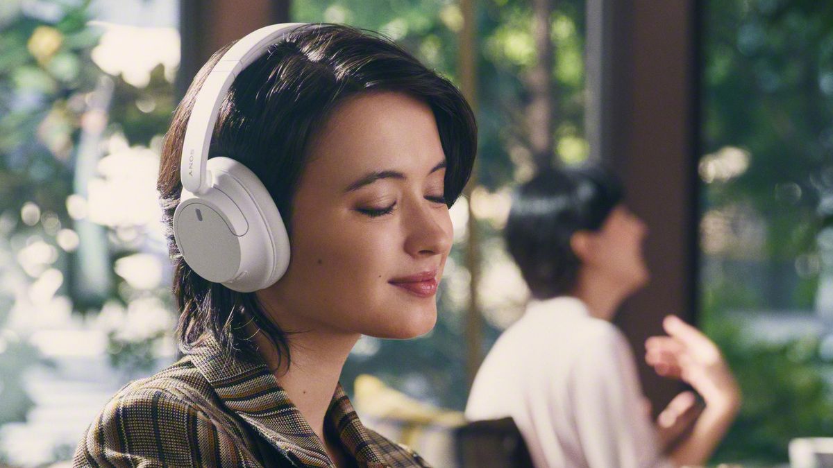 Sony’s cheap new headphones add a major audio upgrade | T3