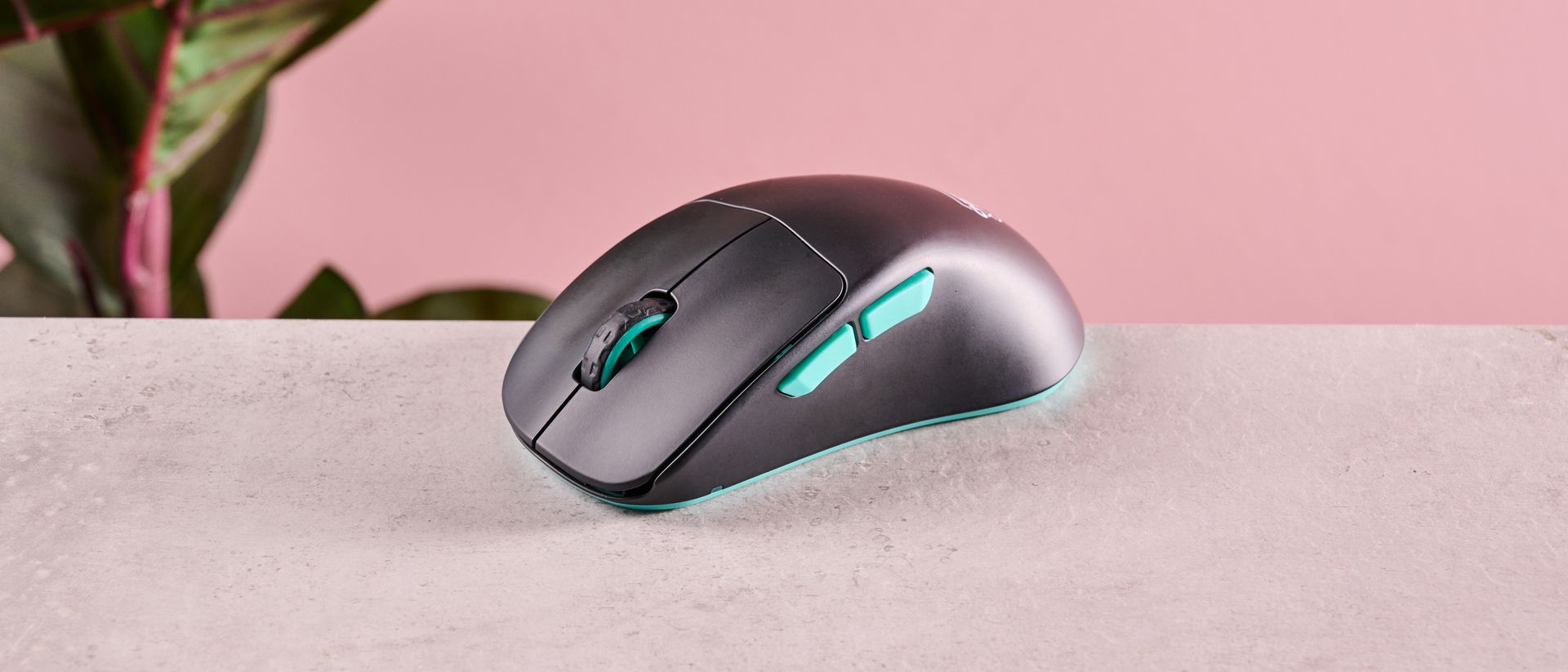 Cherry XTRFY M64 Wireless review: a light wireless gaming mouse that ...