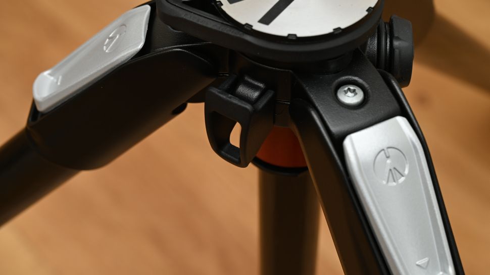 Manfrotto 055 MT055CXPRO3 tripod review | Digital Camera World