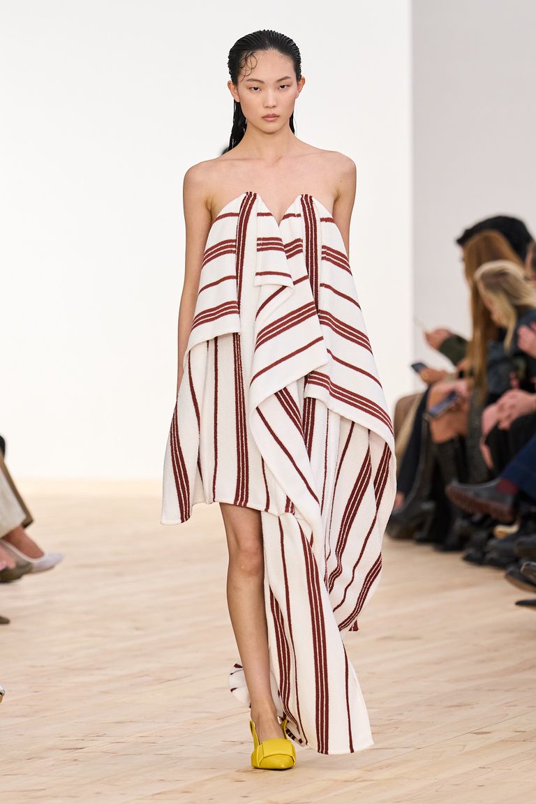 A Review of Jack McCollough and Lazaro Hernandez's Loewe Debut | Who ...