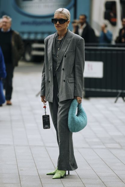 11 Fashion Items Everyone in London Is Wearing Right Now 2024 | Who ...