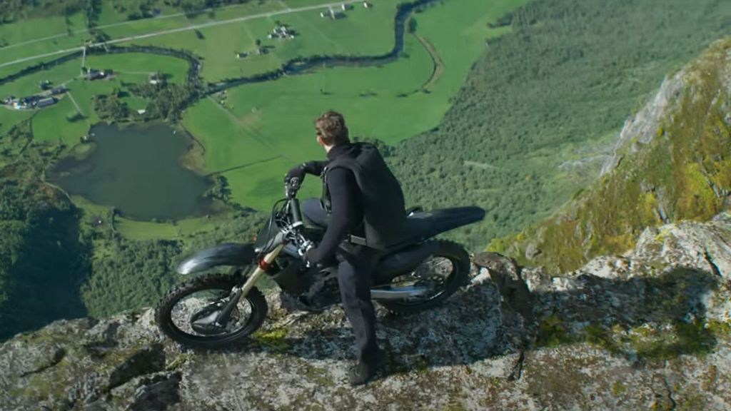 If You Thought Tom Cruise's M:I Motorcycle Jump Looked Insane, He Also ...