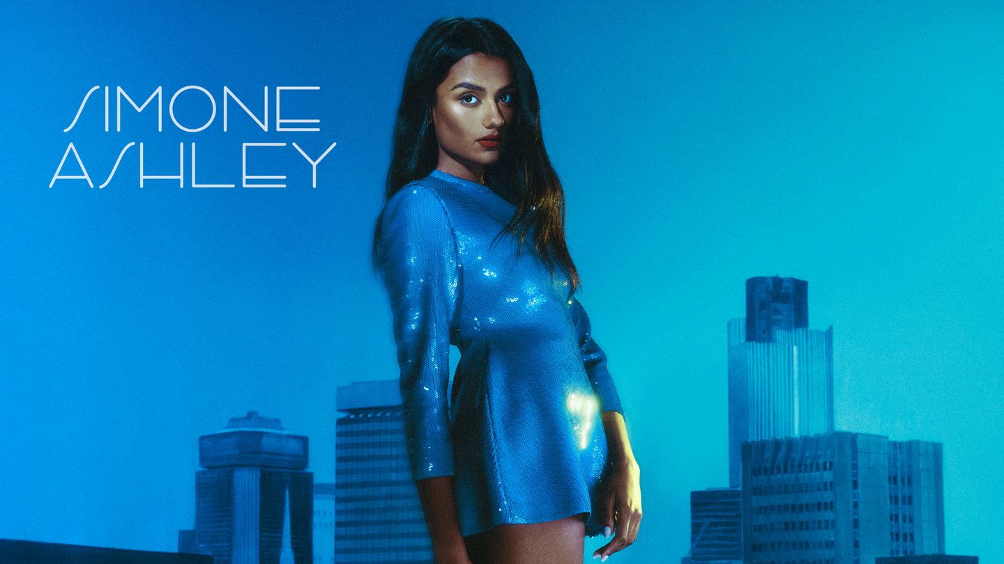 Simone Ashley Lives Out Her Rom-Com Fantasy in Picture This | Who What Wear