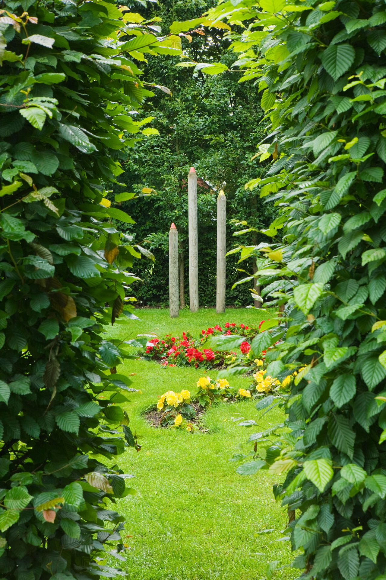 Best trees for privacy – 15 ideas to screen your yard | Homes and Gardens