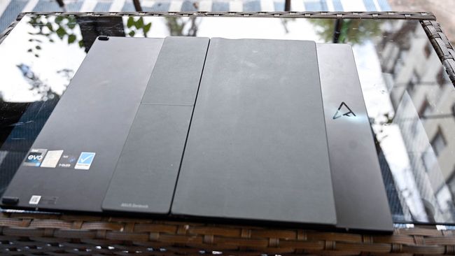 Asus Zenbook 17 Fold OLED review: Watch the future of laptops unfold ...