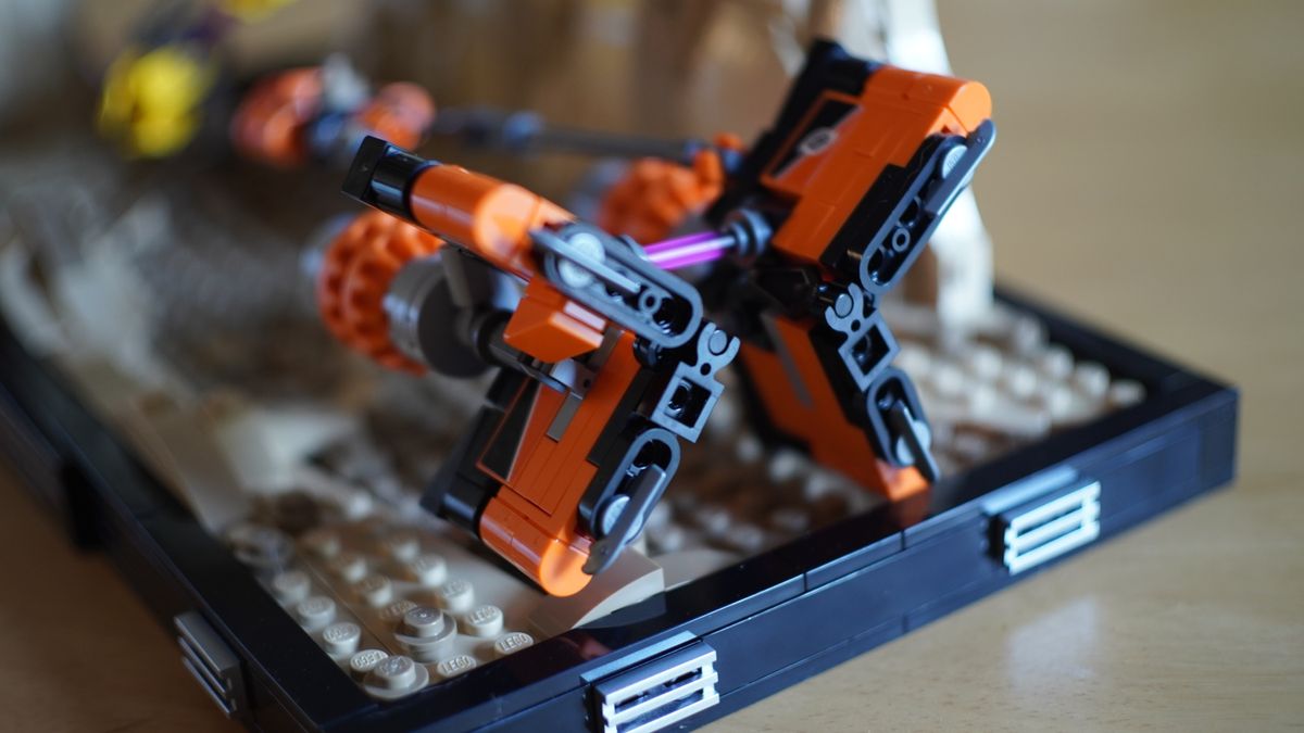 Lego Star Wars Mos Espa Podrace Diorama review | Space