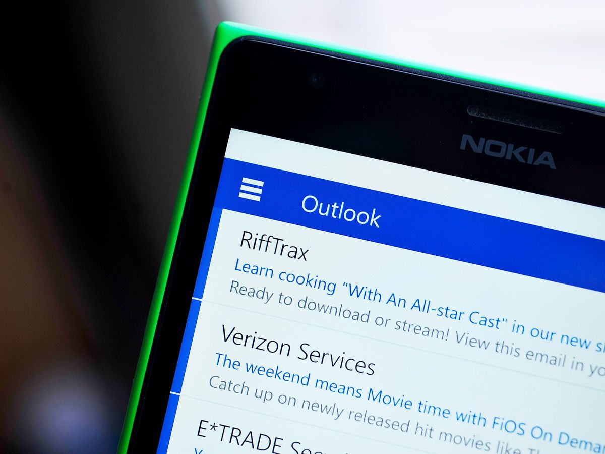 Here is why Microsoft wants hamburger menus in Windows 10 for phone ...