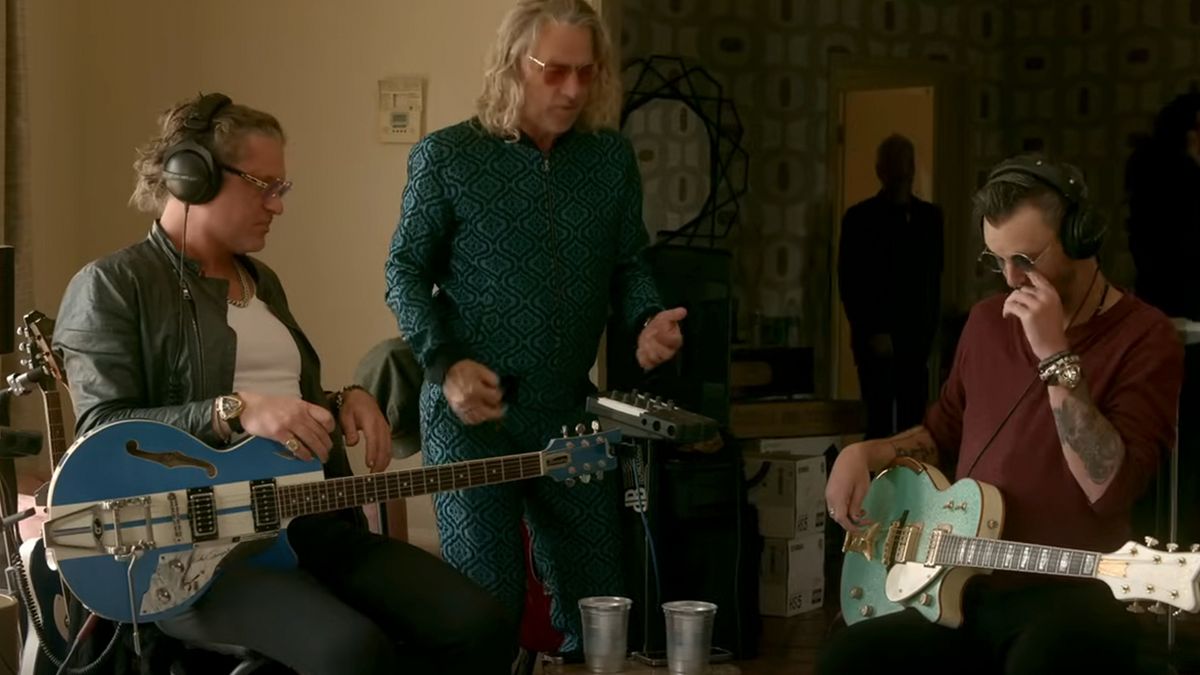 Collective Soul Was Recording In Lisa Marie Presley's Old House When ...