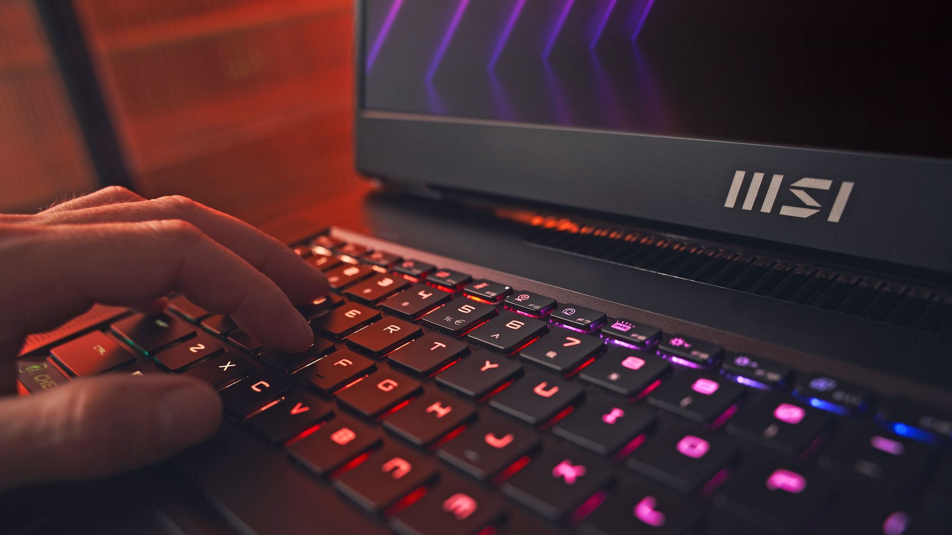 MSI unveils Raider gaming laptop with 'world’s first' QHD 240Hz OLED ...