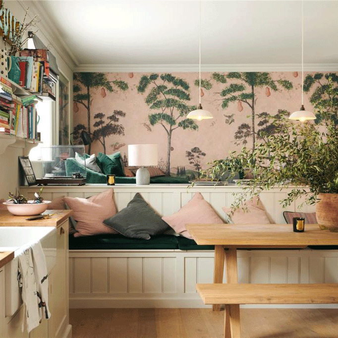 See inside radio presenter Zoe Ball's house in Sussex | Ideal Home