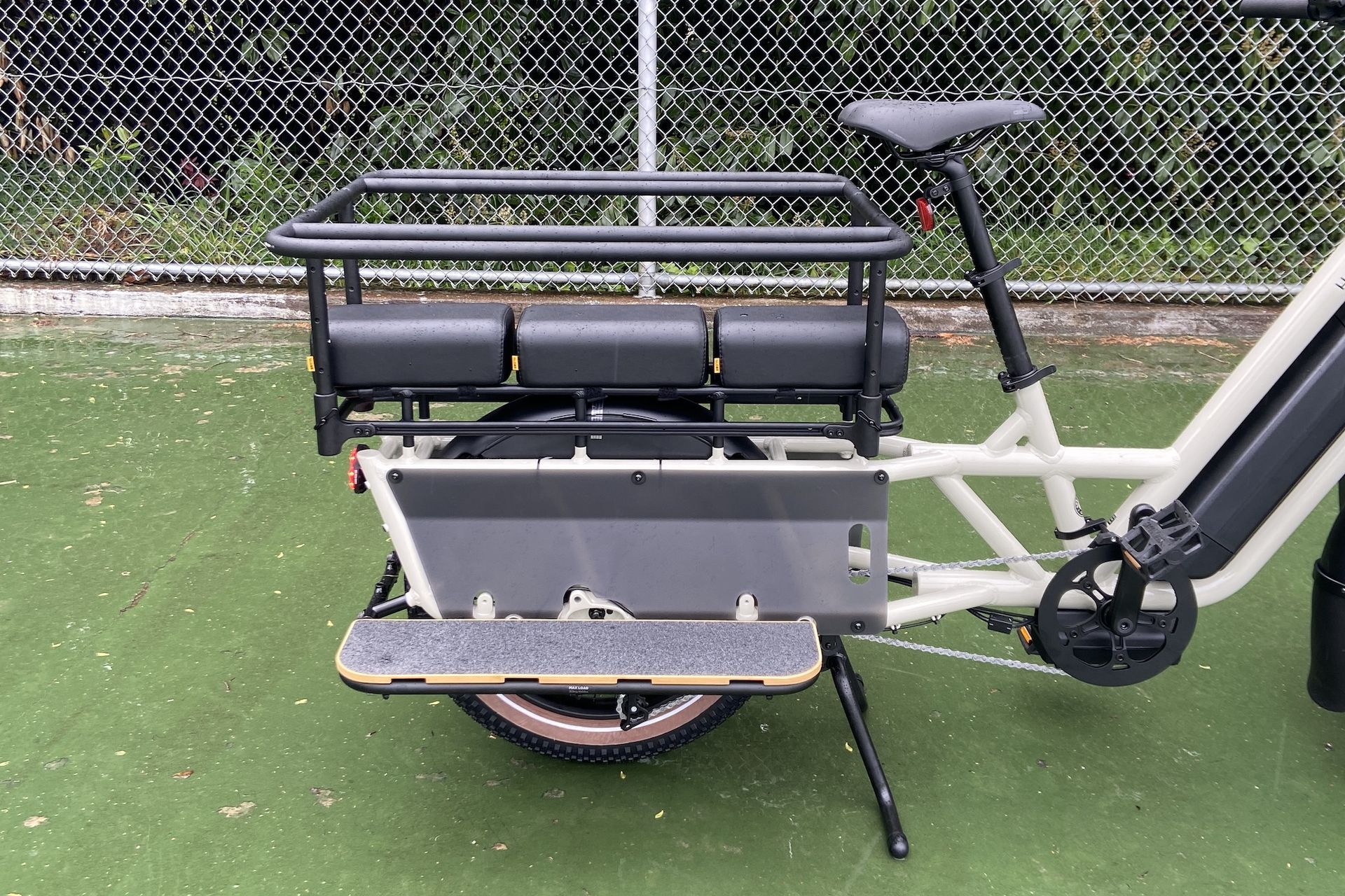 Big cargo: The Specialized Globe Haul LT reviewed | Cycling Weekly