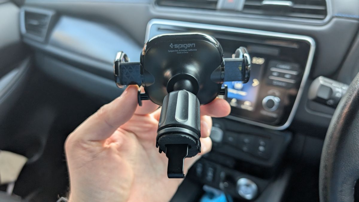 Spigen OneTap Universal Car Mount review | Tom's Guide