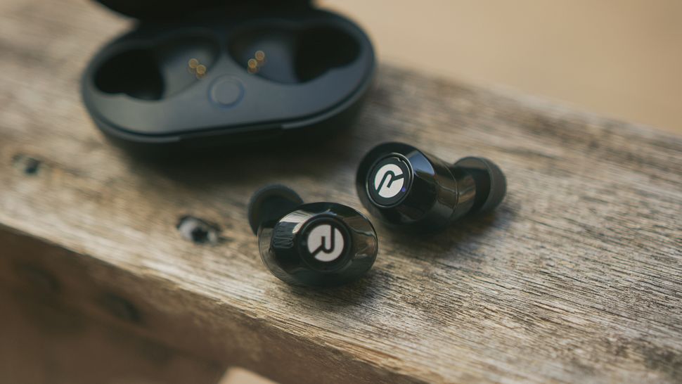 Should I buy Raycon earbuds? A look at the YouTube famous true wireless ...