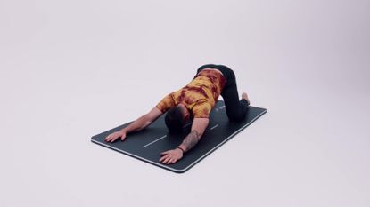 Use this professional athlete's 20-minute stretching routine to release ...