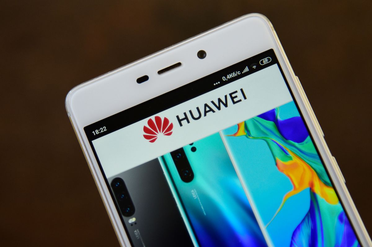 Huawei's OS Could Debut in China This Year, Worldwide by 2020 | Tom's ...