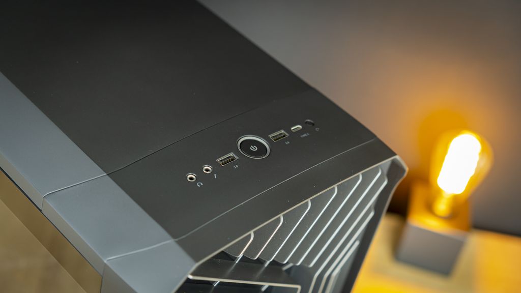 Fractal Design Torrent Review: Totally Different, Totally Cool | Tom's ...