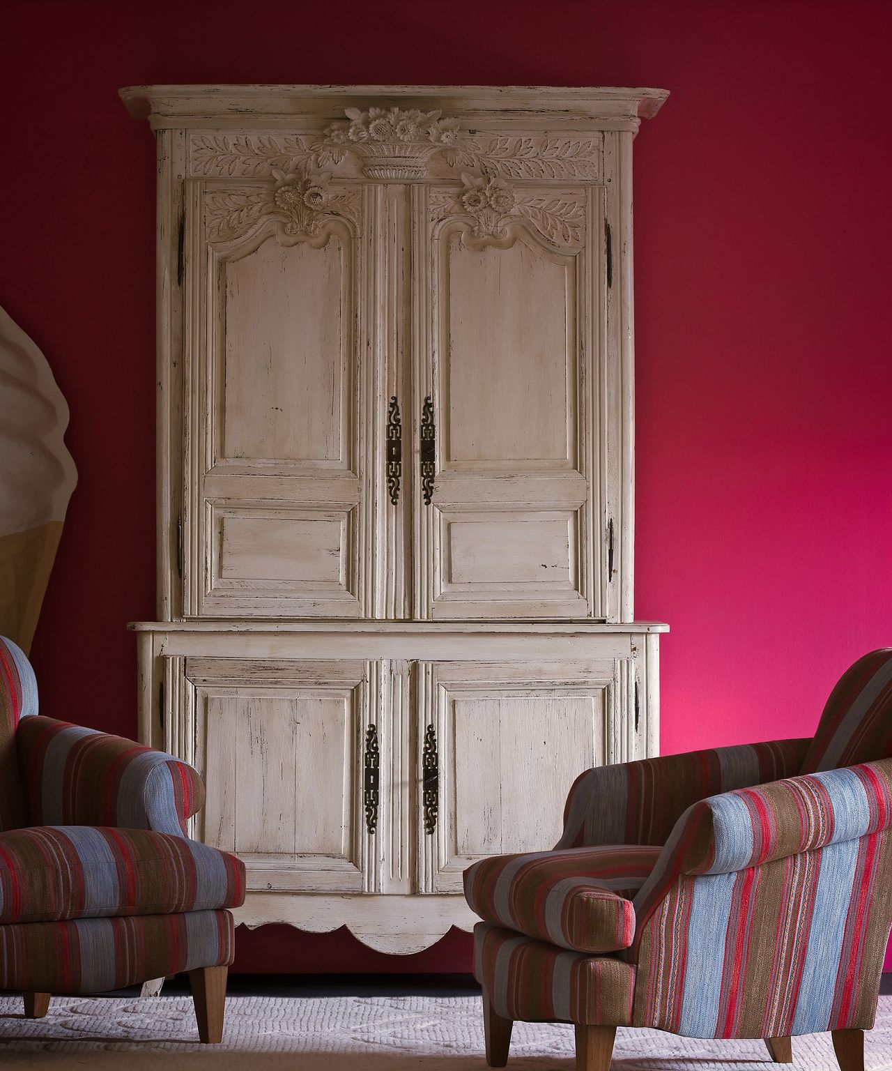 Red interiors micro trend – experts share how to get involved | Livingetc