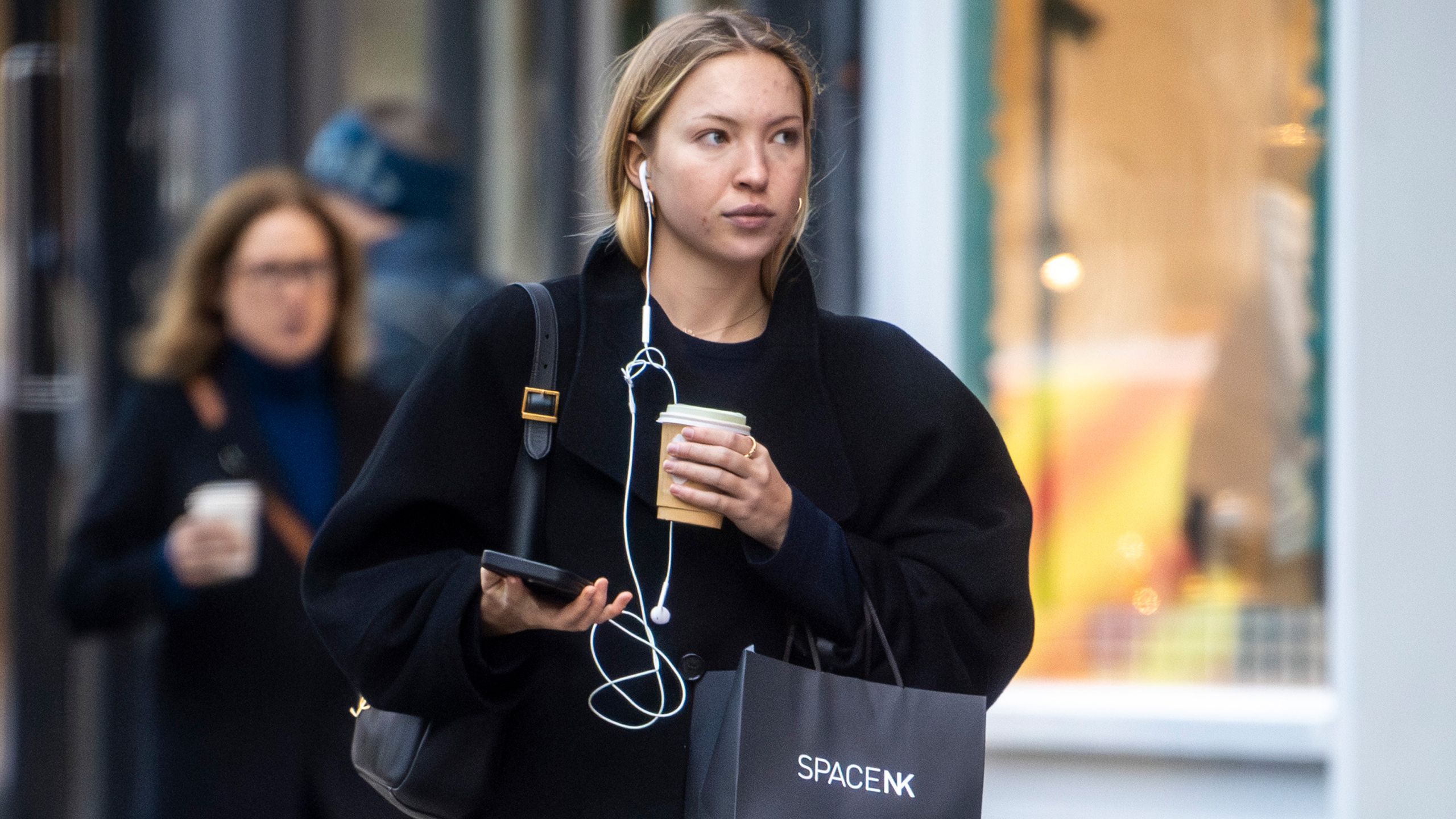 Lila Moss and Hailey Bieber Wore the On-Sale Adidas Track Pants Trend ...