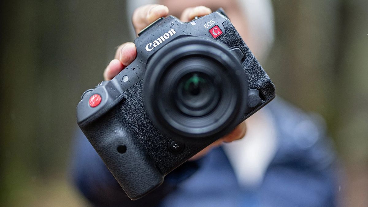 Why I'll be buying the Canon EOS C70 over the new Canon EOS R5 C ...