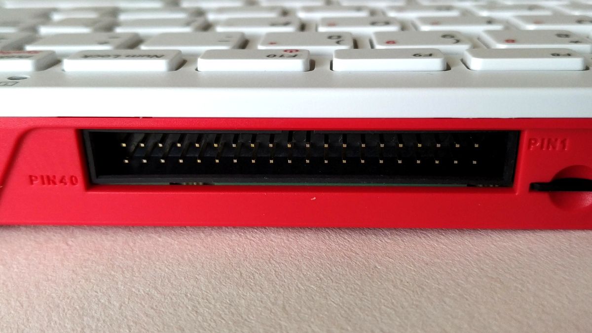 Raspberry Pi 400 Review: Faster CPU, New Layout, Better Thermals | Tom ...