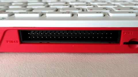 Raspberry Pi 400 Review: Faster CPU, New Layout, Better Thermals | Tom ...