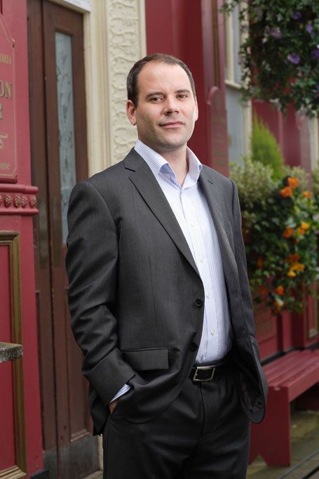 Ronnie's first love to arrive in EastEnders | News | EastEnders | What ...