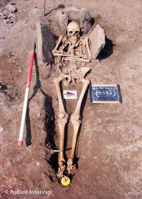 Battered Remains of Medieval Knight Discovered in UK Cathedral | Live ...