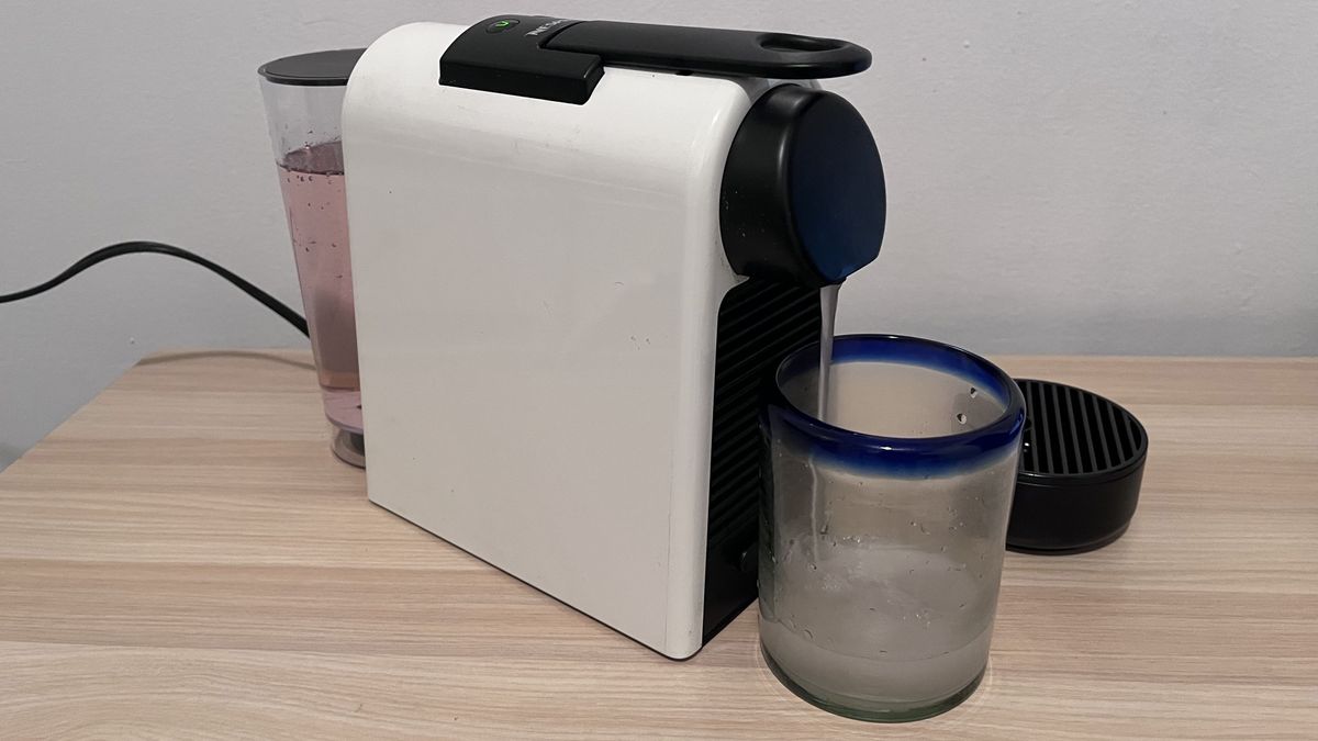 How to descale a Nespresso machine | Top Ten Reviews