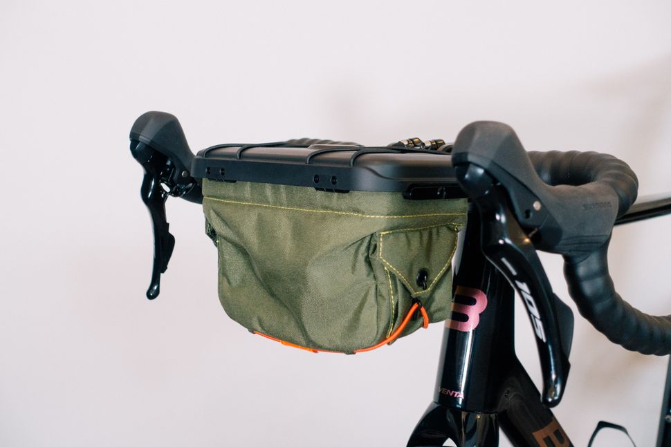 Best bike bar bags: Nine of the best options for packing your snacks ...