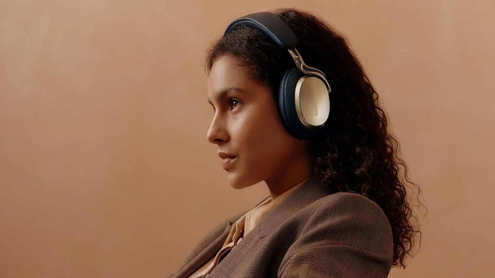 Bowers and Wilkins headphones launch in two new colours – and achieve a ...