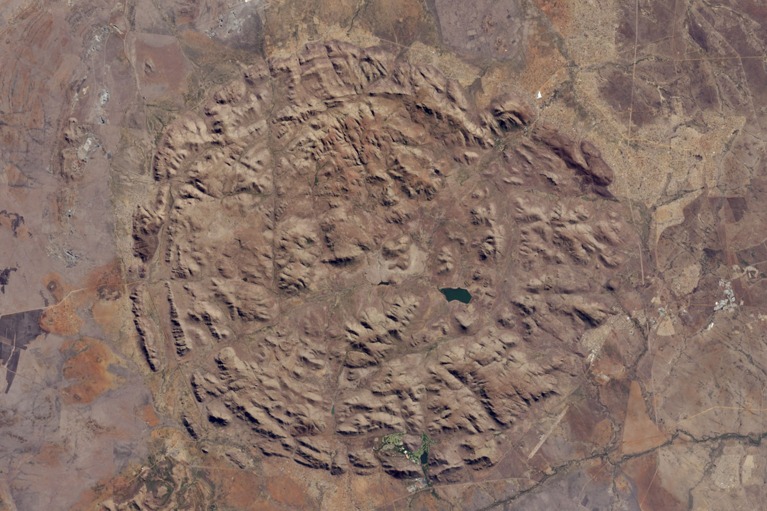 Ancient Volcano Tattooed the Earth with Giant Rings | Live Science