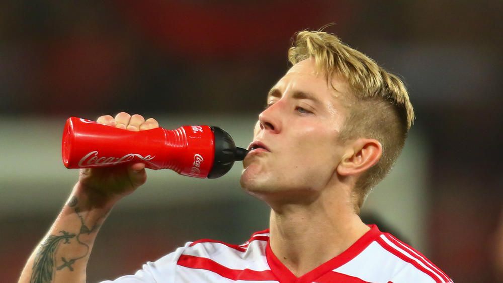 Holtby extends Hamburg contract despite relegation | FourFourTwo