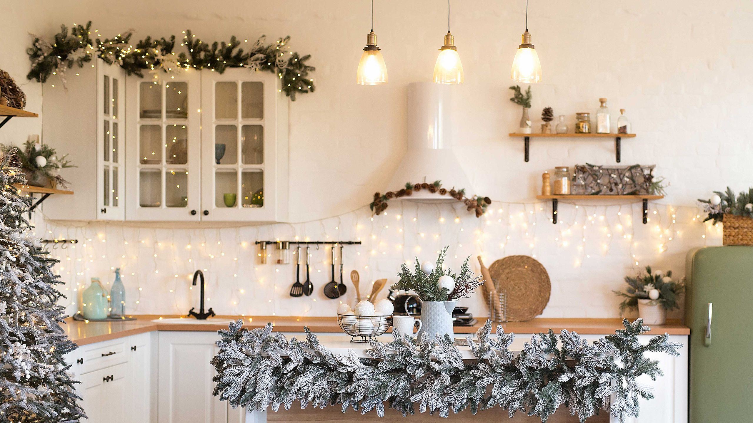 This Christmas kitchen decor hack costs as little as $11 to replicate