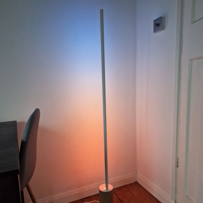 Philips Hue Gradient Signe Floor Lamp review | Livingetc