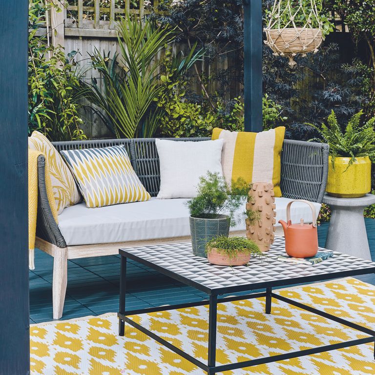 Outdoor rug ideas – 10 easy ways to revamp your outdoor space | Ideal Home