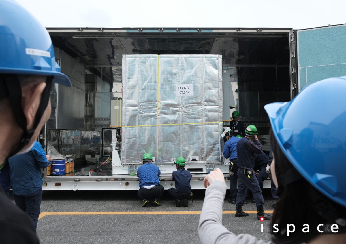 Private Japanese moon lander arrives in Florida ahead of January SpaceX ...