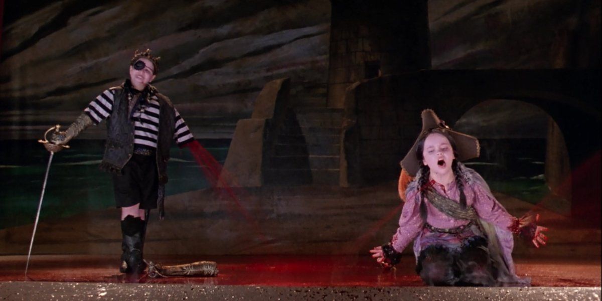 The Addams Family: 10 Creepy And Kooky Behind-The-Scenes Facts About ...