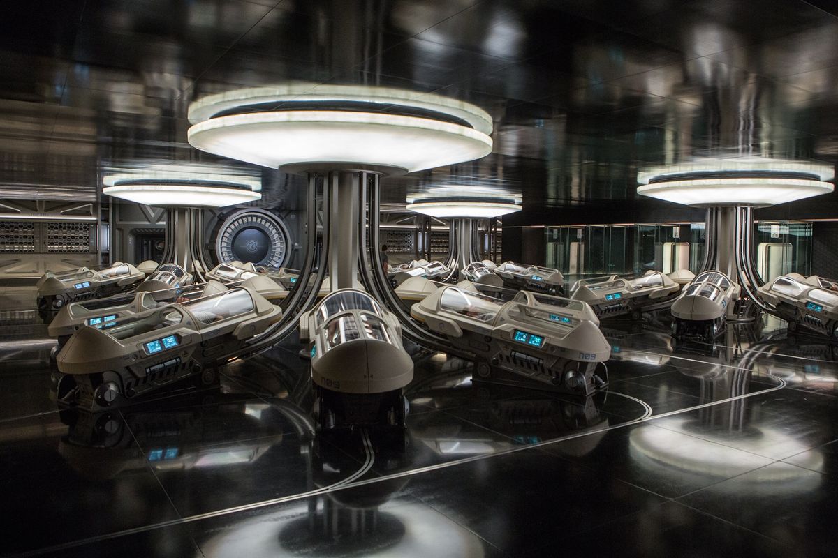 Interstellar Glitz: Designing the 'Passengers' Starship, Inside and Out ...