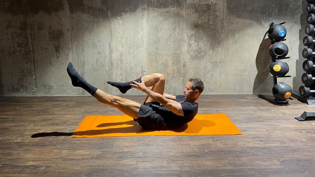 Build a stronger core and improve your posture with this eight-move ...