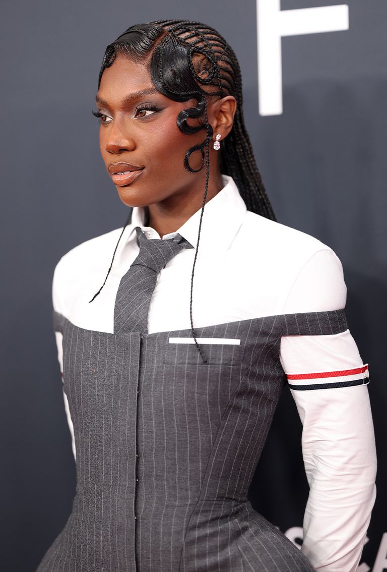 Every Stunning Beauty Look From the 2025 Grammys Red Carpet | Who What Wear