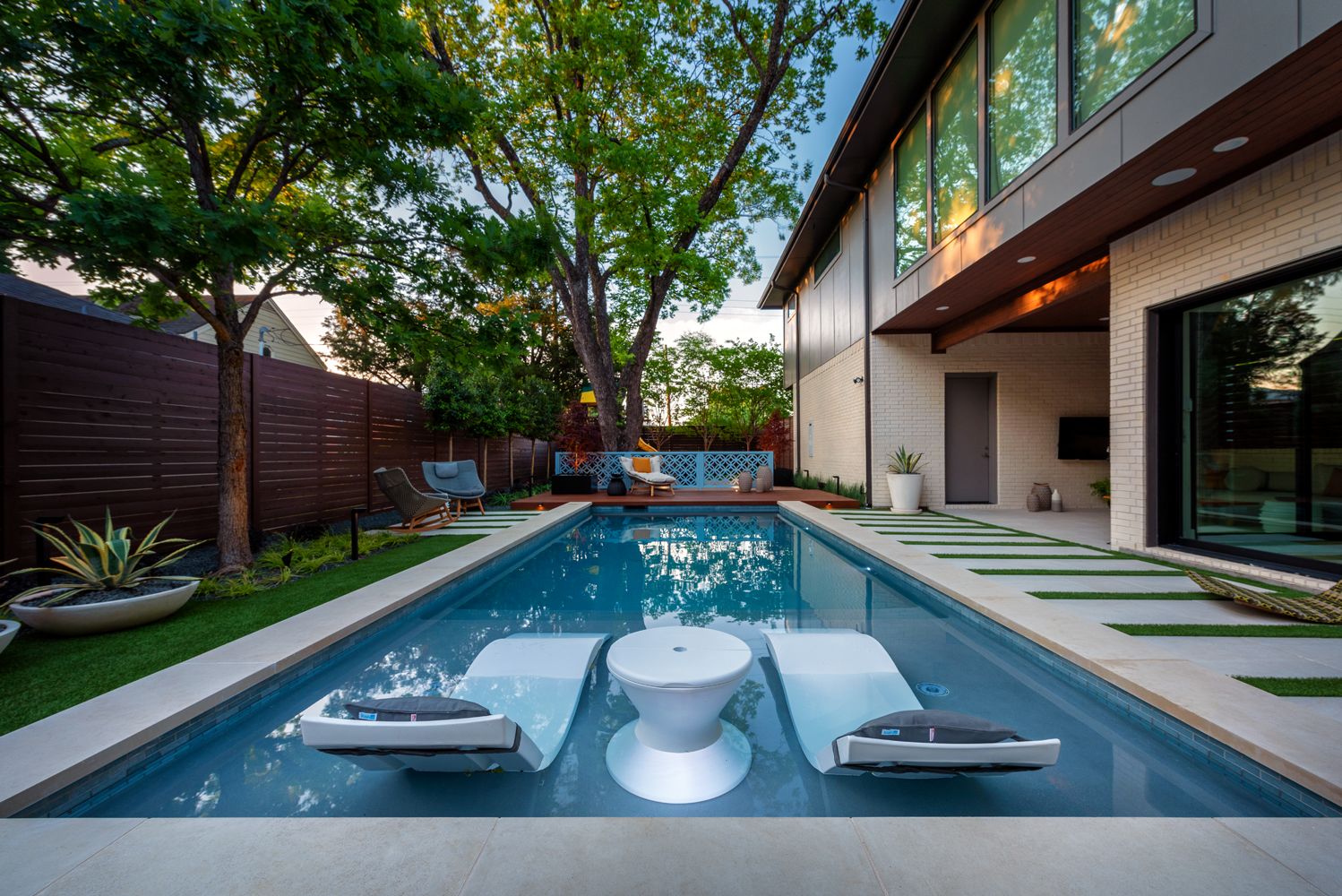 These minimalist backyards prove that 'less is more' outdoors | Livingetc