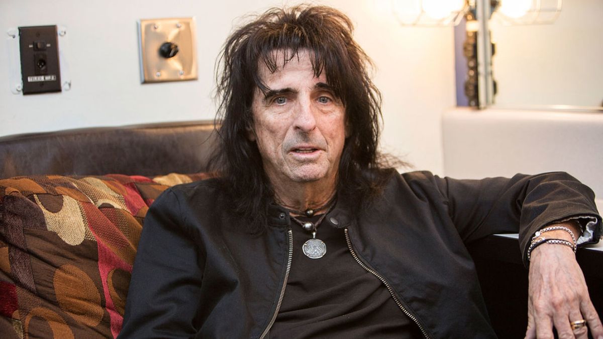 Cooper's covers album features who's who of stars | Louder