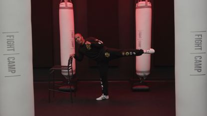 Watch: 20-minute kickboxer strength and flexibility full body workout ...