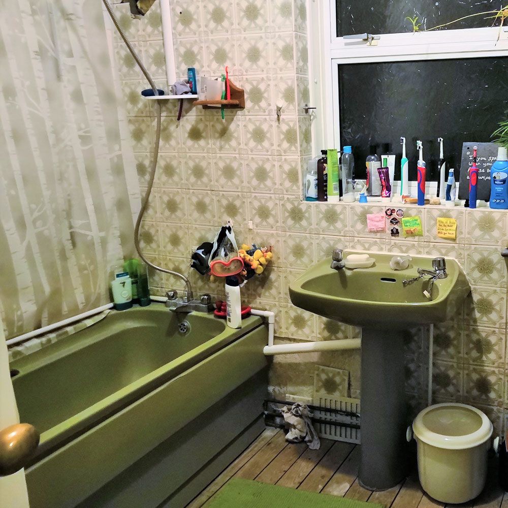 Britain's WORST bathroom has been revealed – worst bathroom | Ideal Home