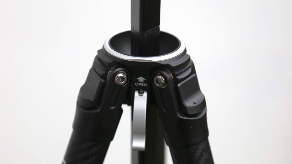 Ulanzi F38 Quick Release Travel Tripod review | Digital Camera World