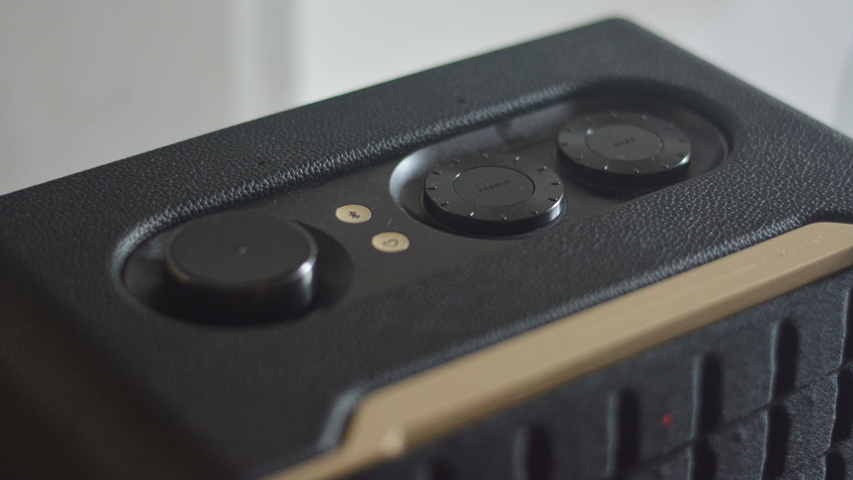 JBL Authentics 200 review: a punchy smart speaker with vintage style ...