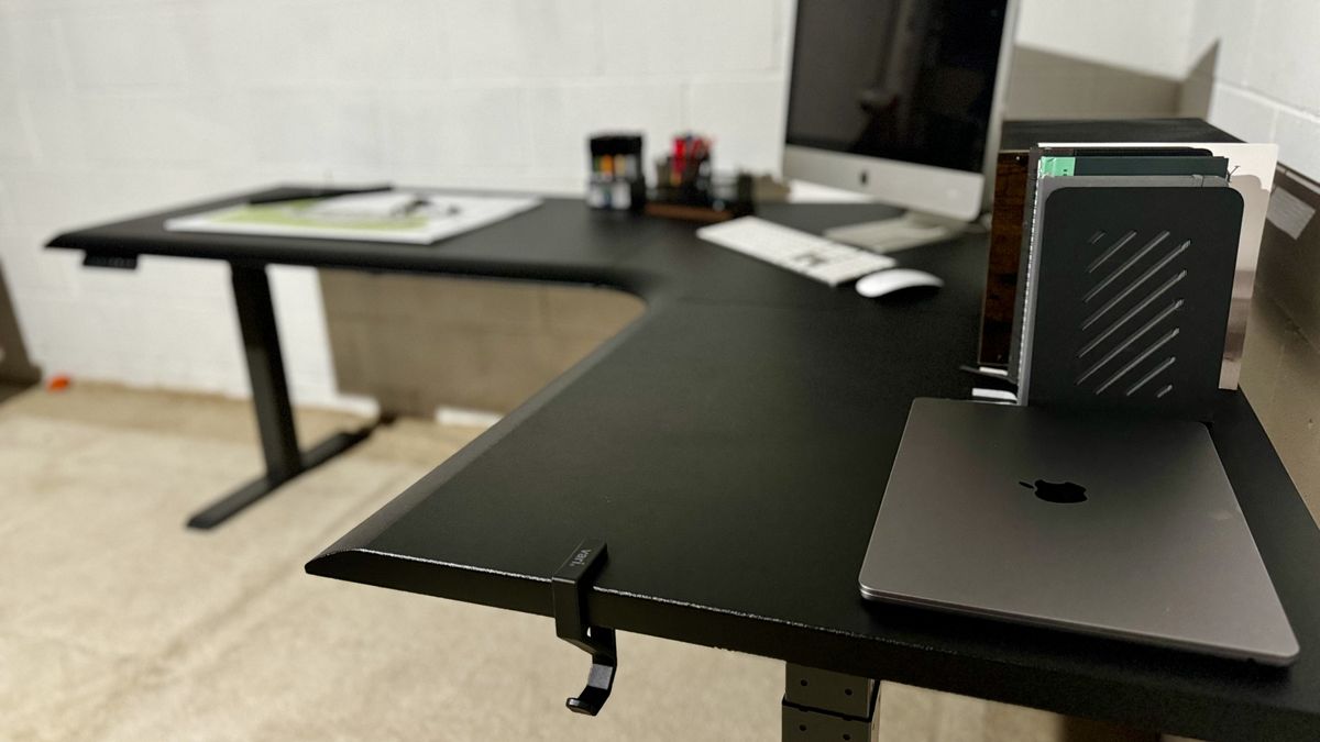 Vari L-shaped electric standing desk review | TechRadar