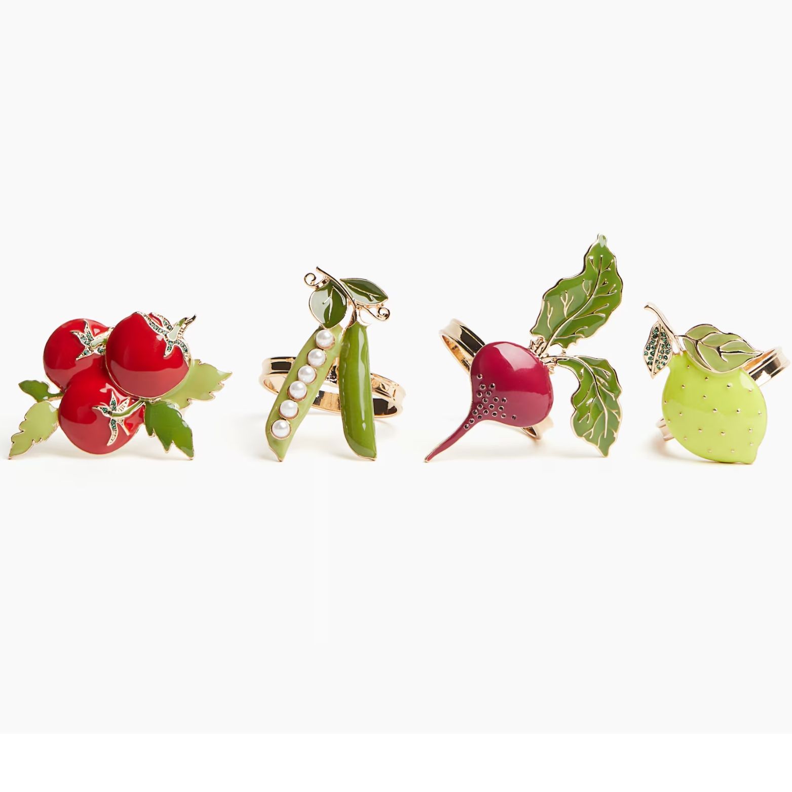 Napkin Décor is the Cool Way to Elevate Your Table Setting