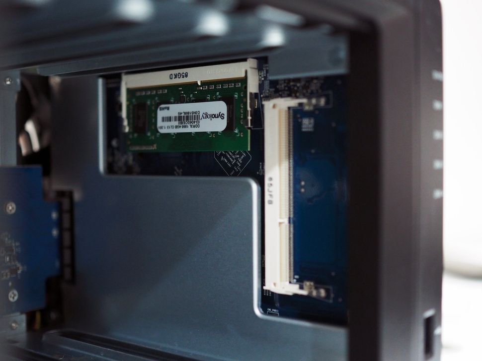 How to upgrade the RAM in Synology DS918+ | Windows Central