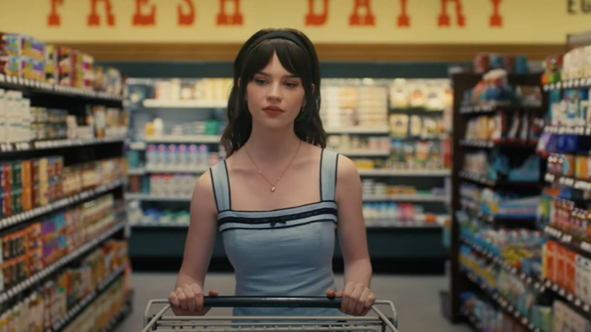 Our favorite film critic Hideo Kojima is back with positive reviews for ...